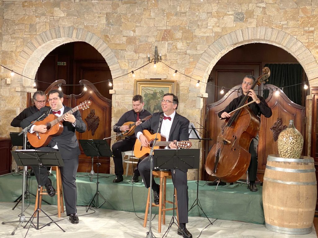 ΕΡΤ1 - ΤΟ ΑΛΑΤΙ ΤΗΣ ΓΗΣ «Στην παλιά ταβέρνα! Καντάδες και λαϊκά ...