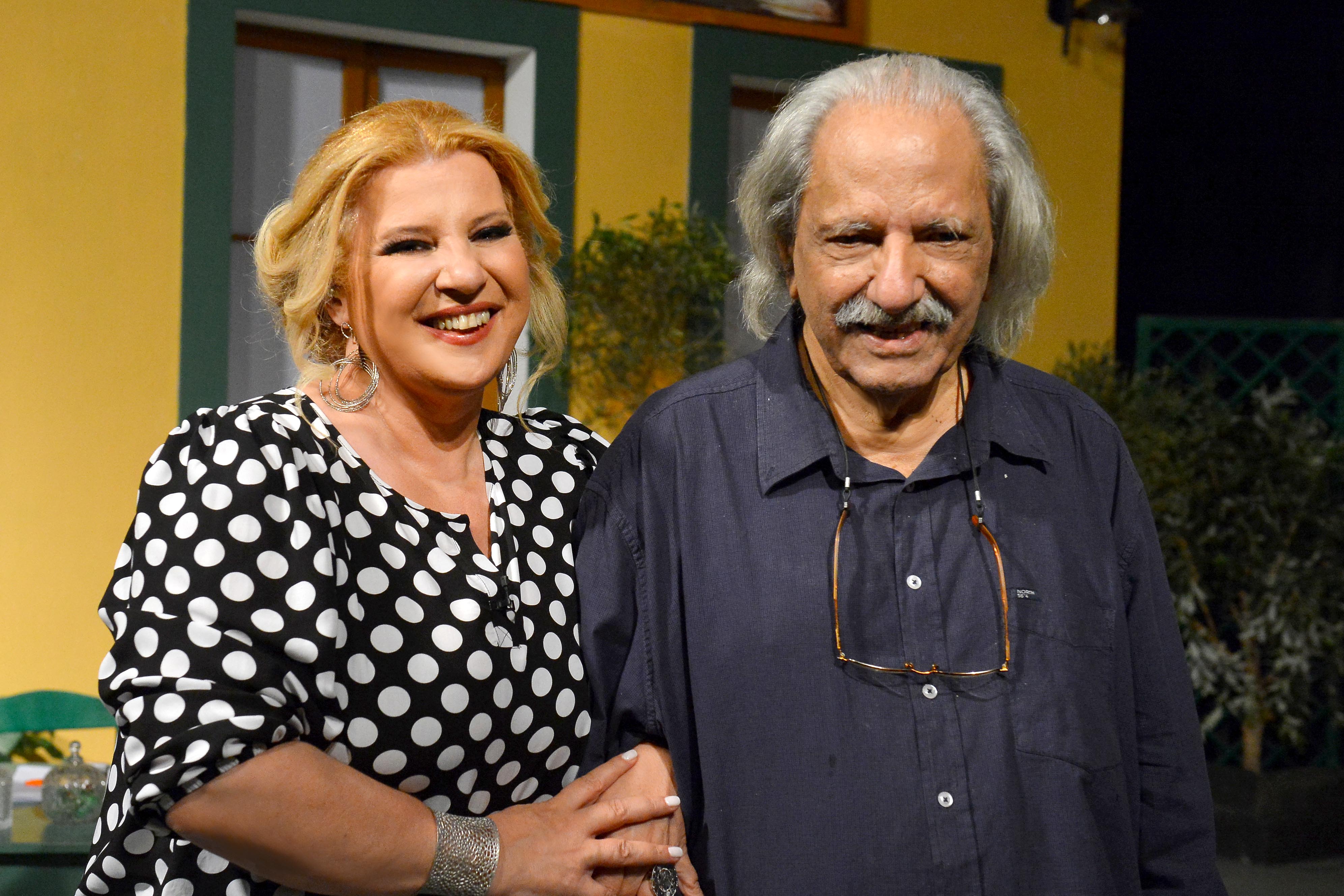 ΕΡΤ2 – Η ΑΥΛΗ ΤΩΝ ΧΡΩΜΑΤΩΝ «Αφιέρωμα στο συγκρότημα Καφέ Αμάν και στον ...