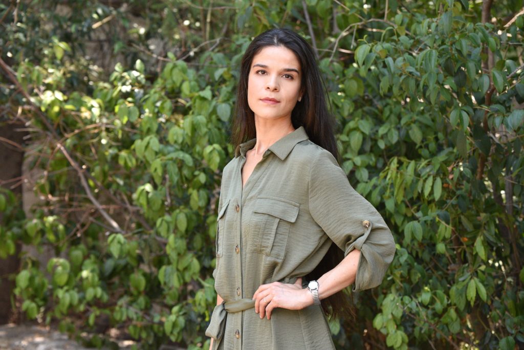 ΕΡΗΜΗ ΧΩΡΑ: Τα τελευταία τέσσερα επεισόδια αποκλειστικά στο ERTFLIX ...